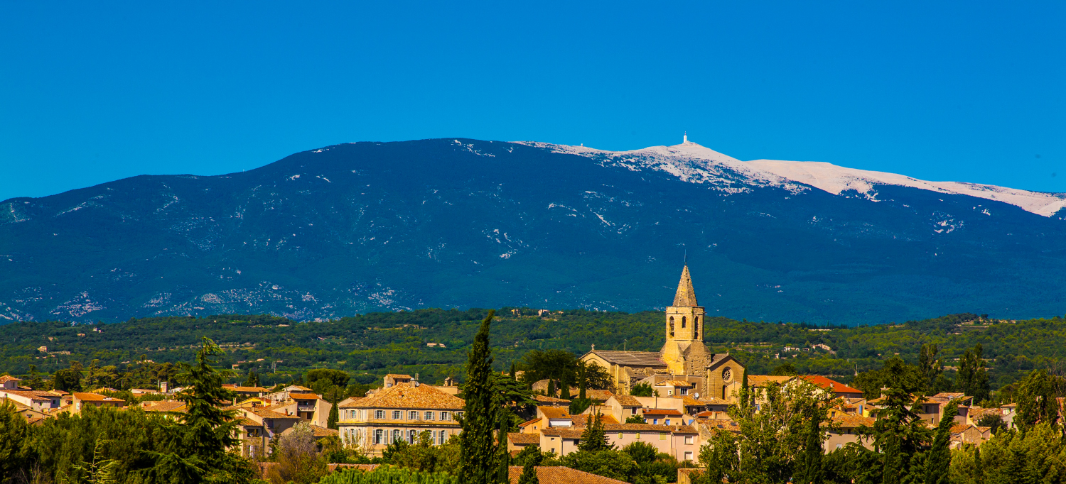 Village de Mazan (84) et mont Ventoux | Fédération des Parcs naturels ...